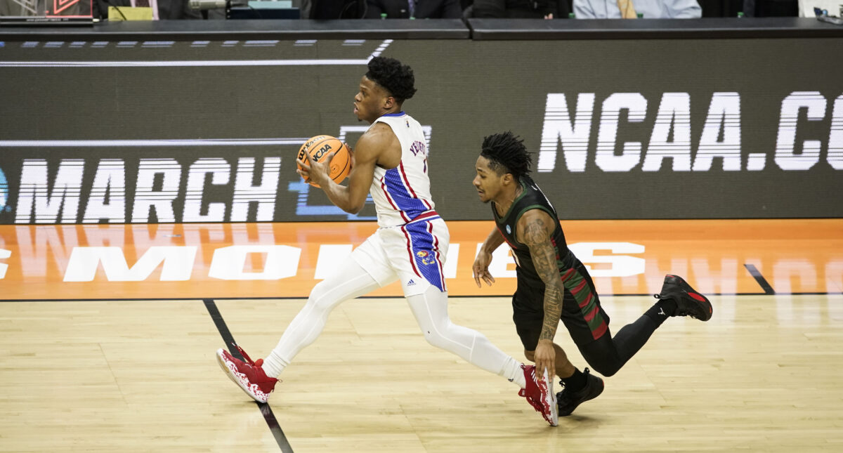 Photo Gallery: Kansas blows out Howard, 96-68 - KU Sports